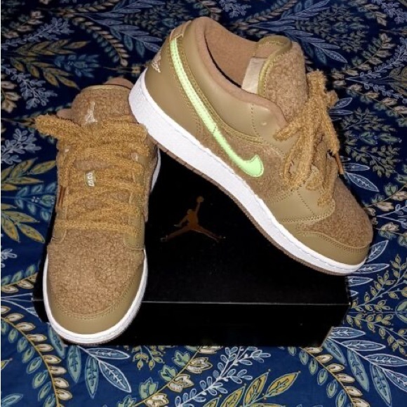 Nike | Shoes | Size 5 Teddy Bear Nike Dunks Wore Once Still Inside Box ...